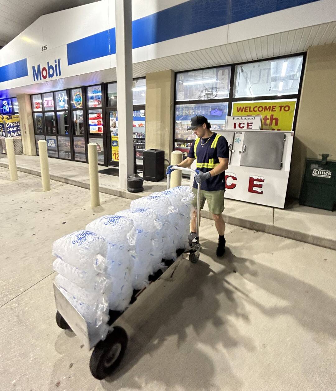 Tropic Ice Company – Fast Ice Delivery in Tampa Bay & Pinellas County ...